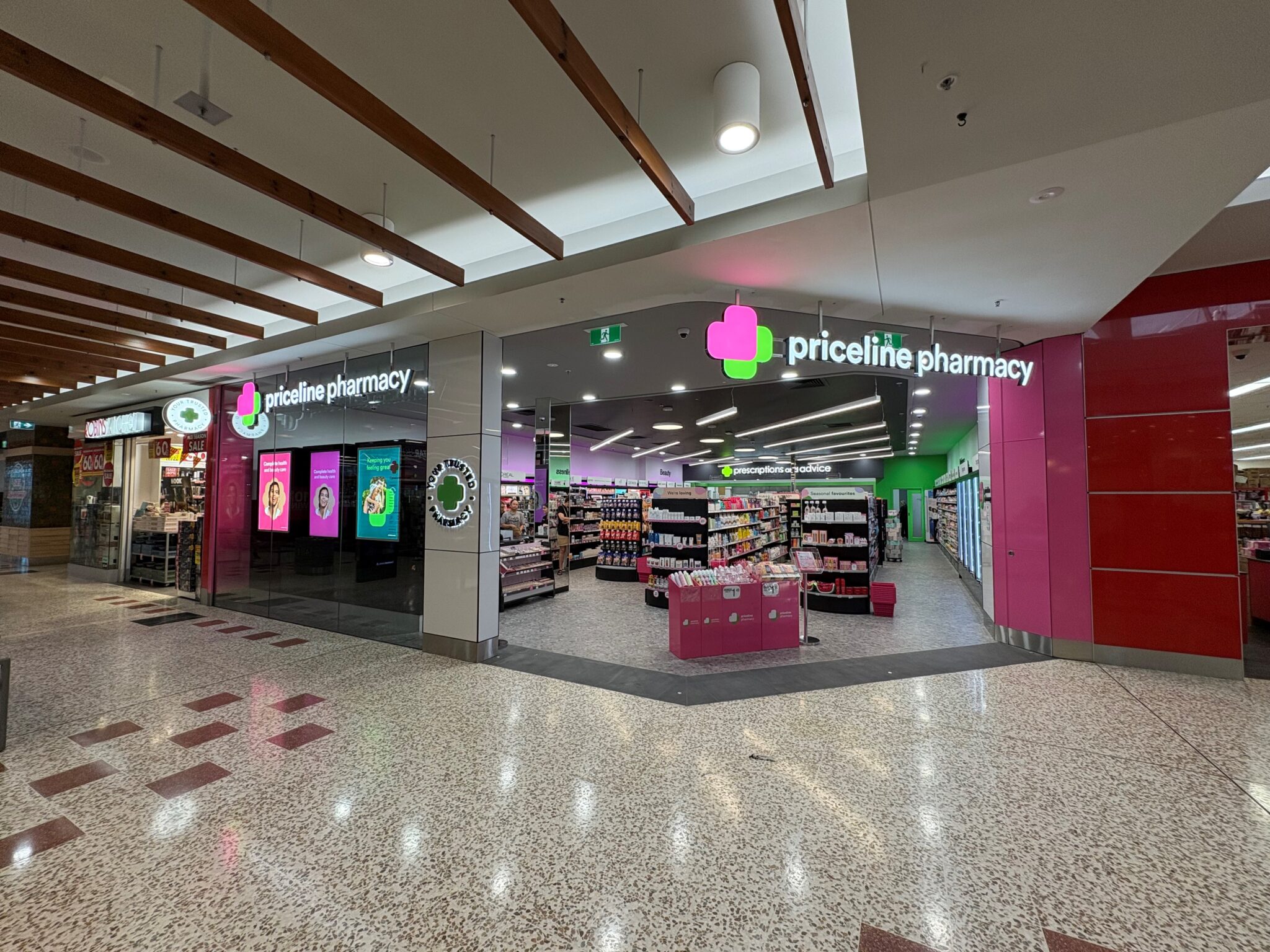 Pandora joins new retail lineup at Caneland Central